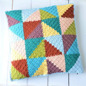 25 Free Crochet Pillow Patterns - Crochet Me