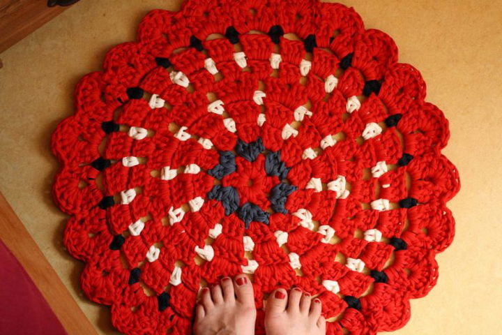30 Free Crochet Rug Patterns for Beginners - Crochet Me