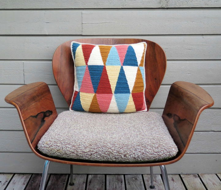 25 Free Crochet Pillow Patterns - Crochet Me