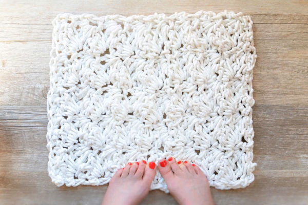 8 Free Crochet Bathroom Rug Patterns | Crochet Bath Mat